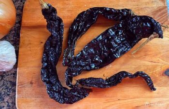 Chile Pasilla Tomatillo Salsa Recipe – Bren Haas